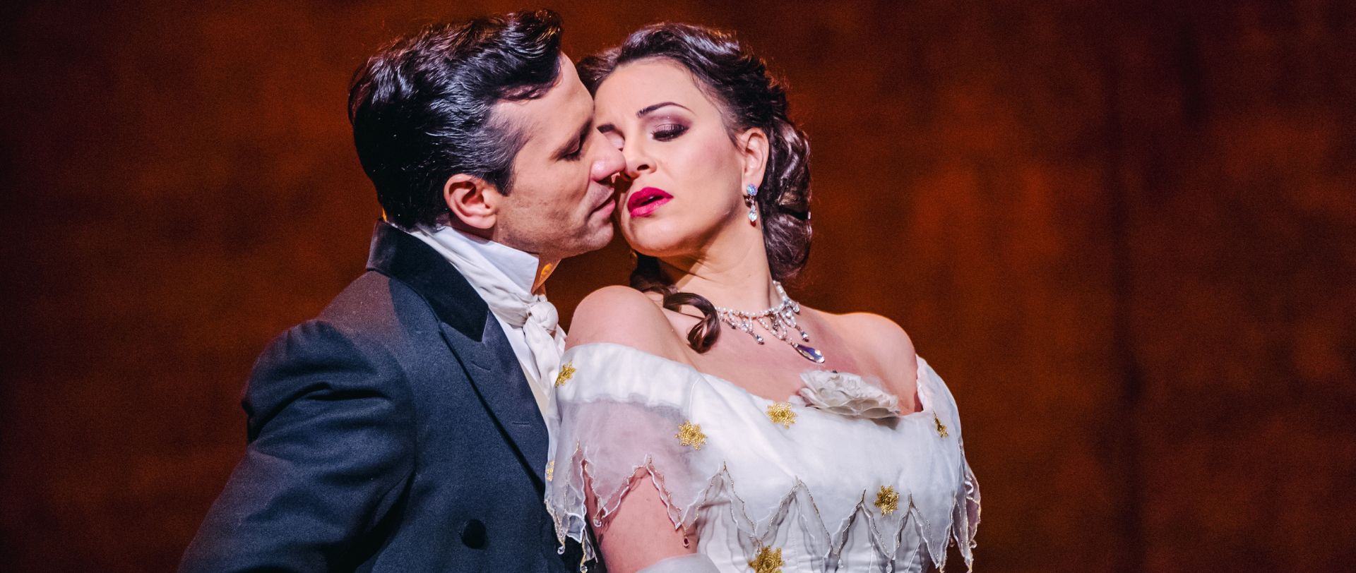 RBO CINEMA SEASON 2025-2026: LA TRAVIATA Tickets & Showtimes | Reel ...